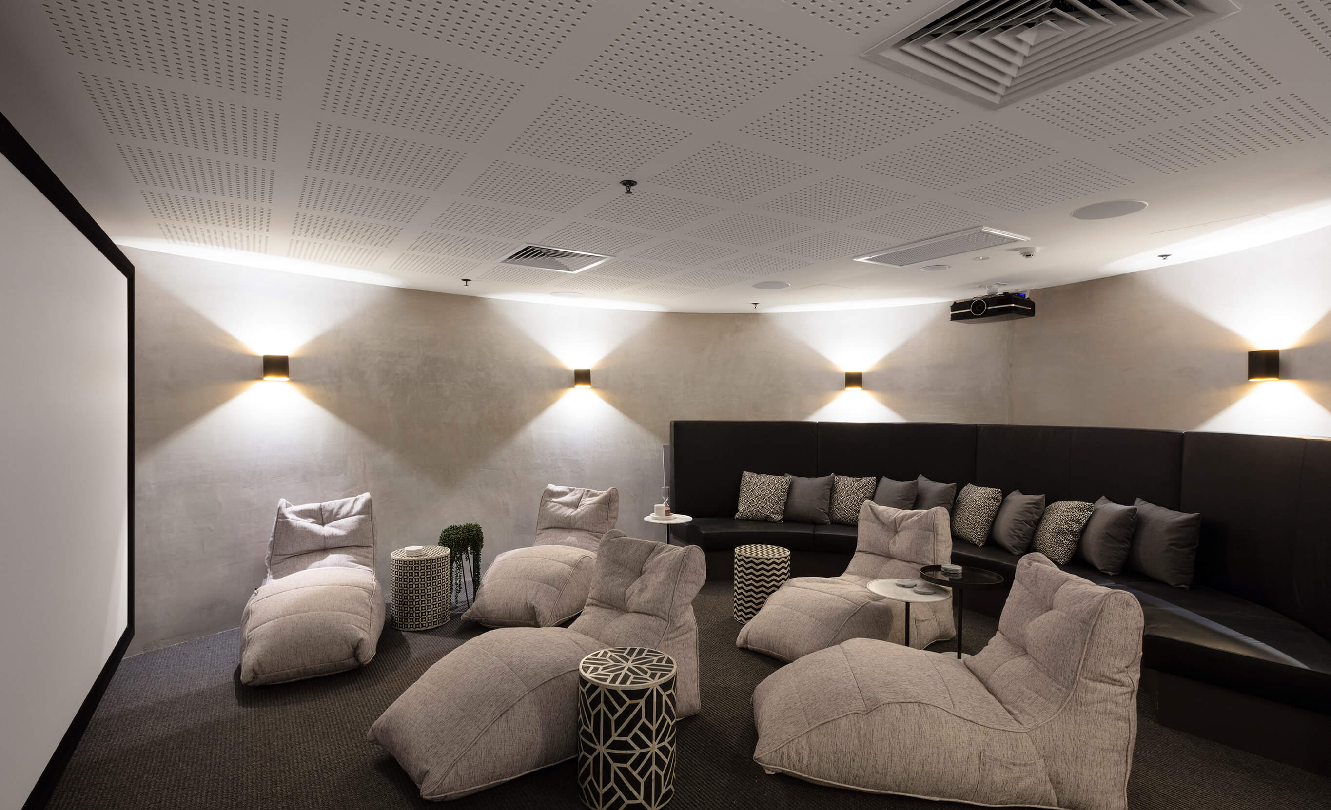 Architecture - 661 Chapel St